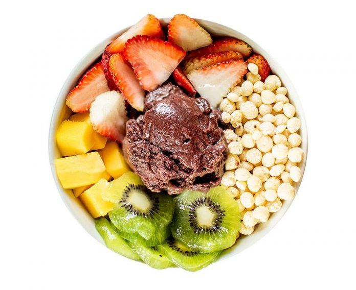 Bowl de açai y frutas - Vivir en El Poblado