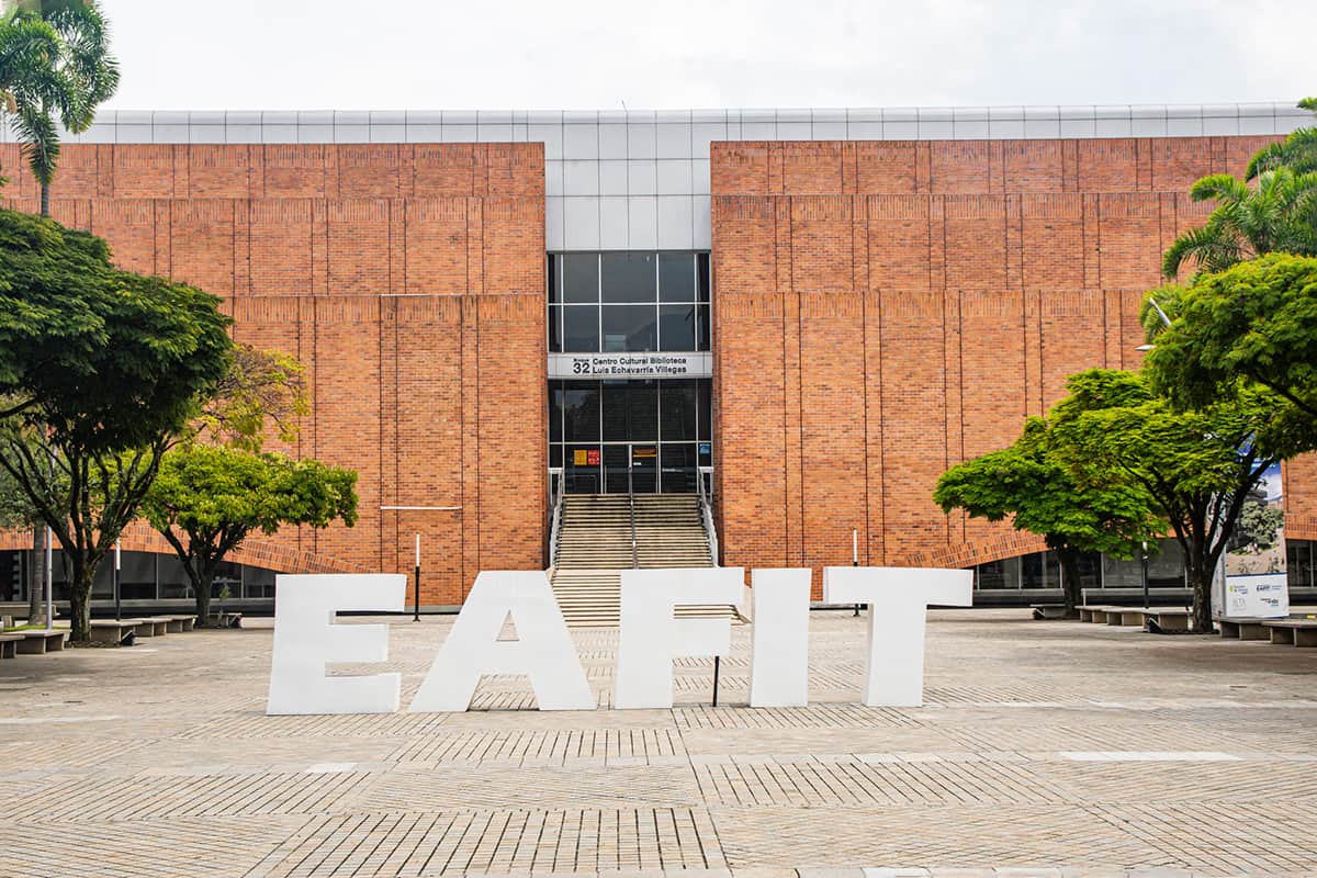 EAFIT, primera universidad del país que recibe la certificación de ...