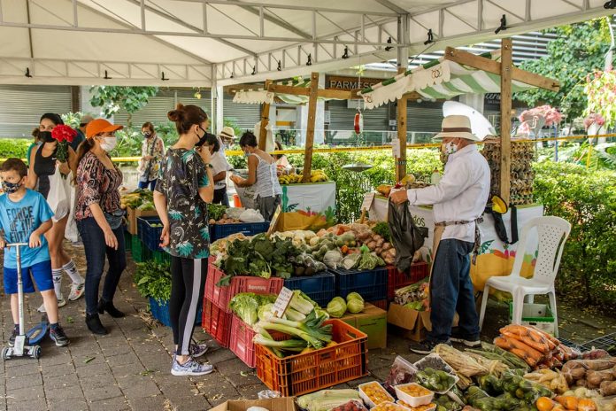 Mira a tu vecino y compra local - Vivir en El Poblado