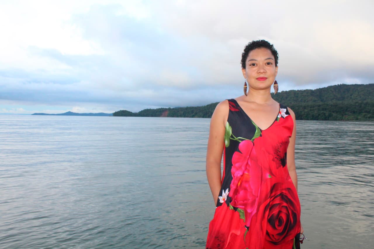 Velia Vidal es escritora y promotora de lectura