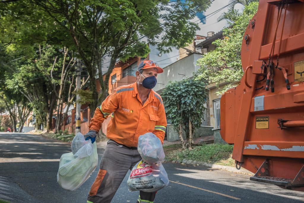 Se aumentan a tres los días para sacar las basuras en Medellín