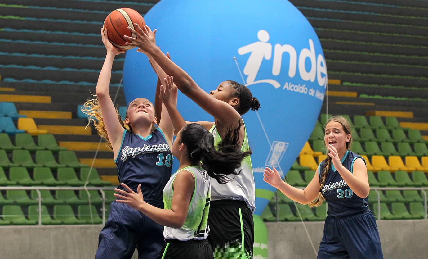 El Inder de Medellín preparan los juegos INDERescolares