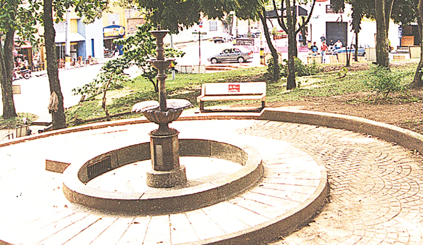 Queremos encontrar la fuente del parque Lleras