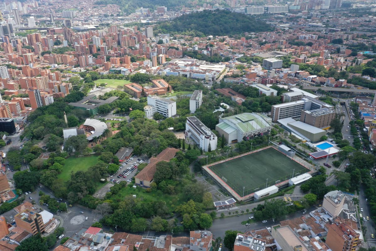 UPB renueva su Acreditación de Alta Calidad Multicampus - Vivir en El ...