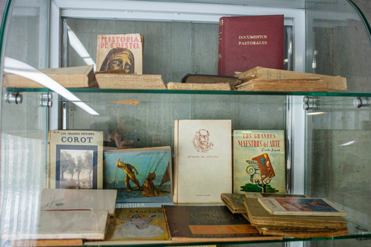 La biblioteca Débora Arango ya está funcionando - Vivir en El Poblado