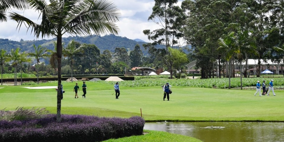 Disfrutar en el Club Campestre Llanogrande - Vivir en El Poblado