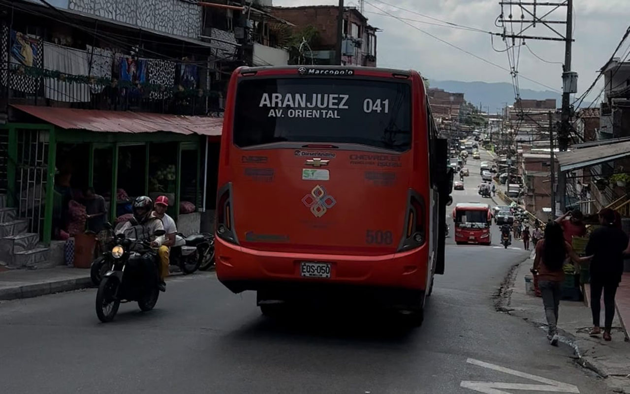 Amplían ruta de buses en el nororiente de Medellín - Vivir en El Poblado