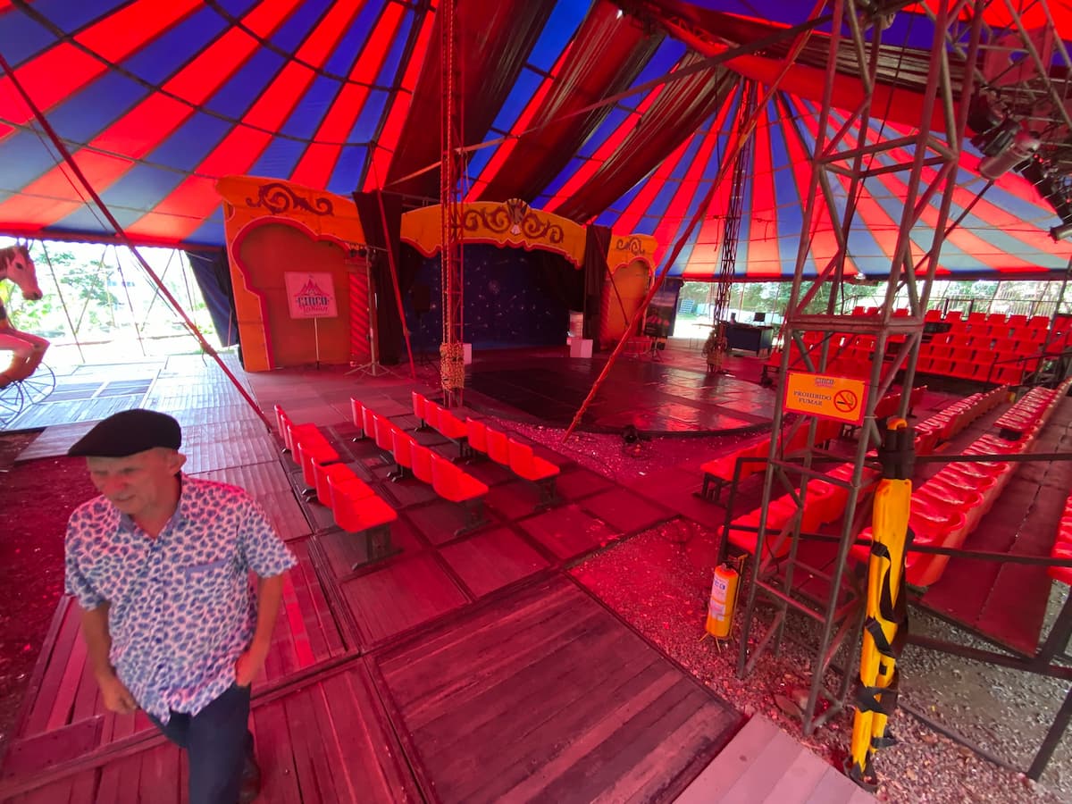 La historia del Circo de Medellín y del mimo más hablador del mundo ...