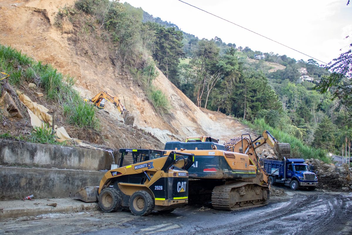 Impactos del derrumbe de Los Balsos, ladera abajo - Vivir en El Poblado