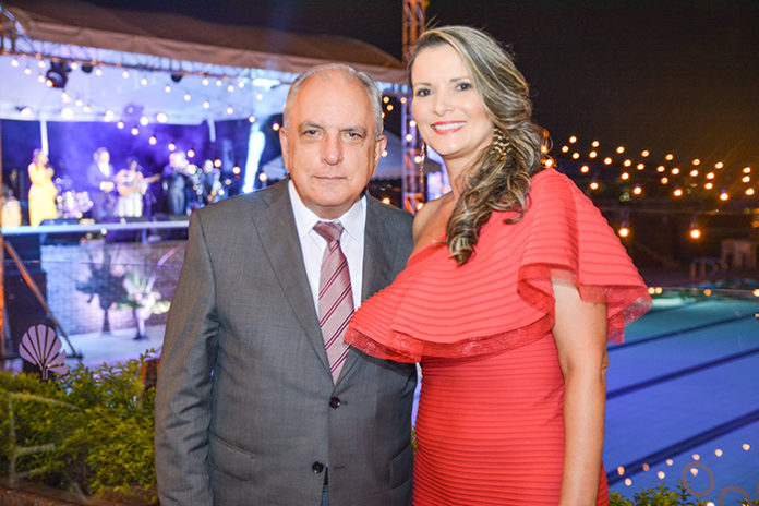 Una noche de fiesta en el Country Club - Vivir en El Poblado